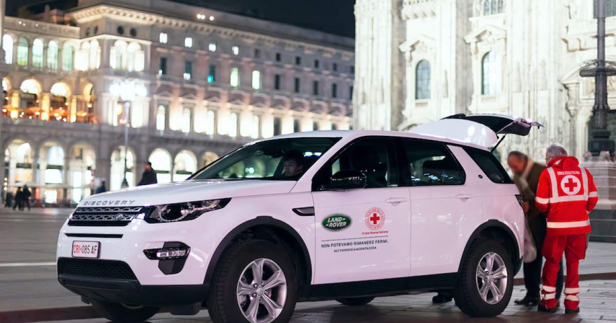 Una piccola flotta Land Rover per i droni di Croce Rossa Italiana