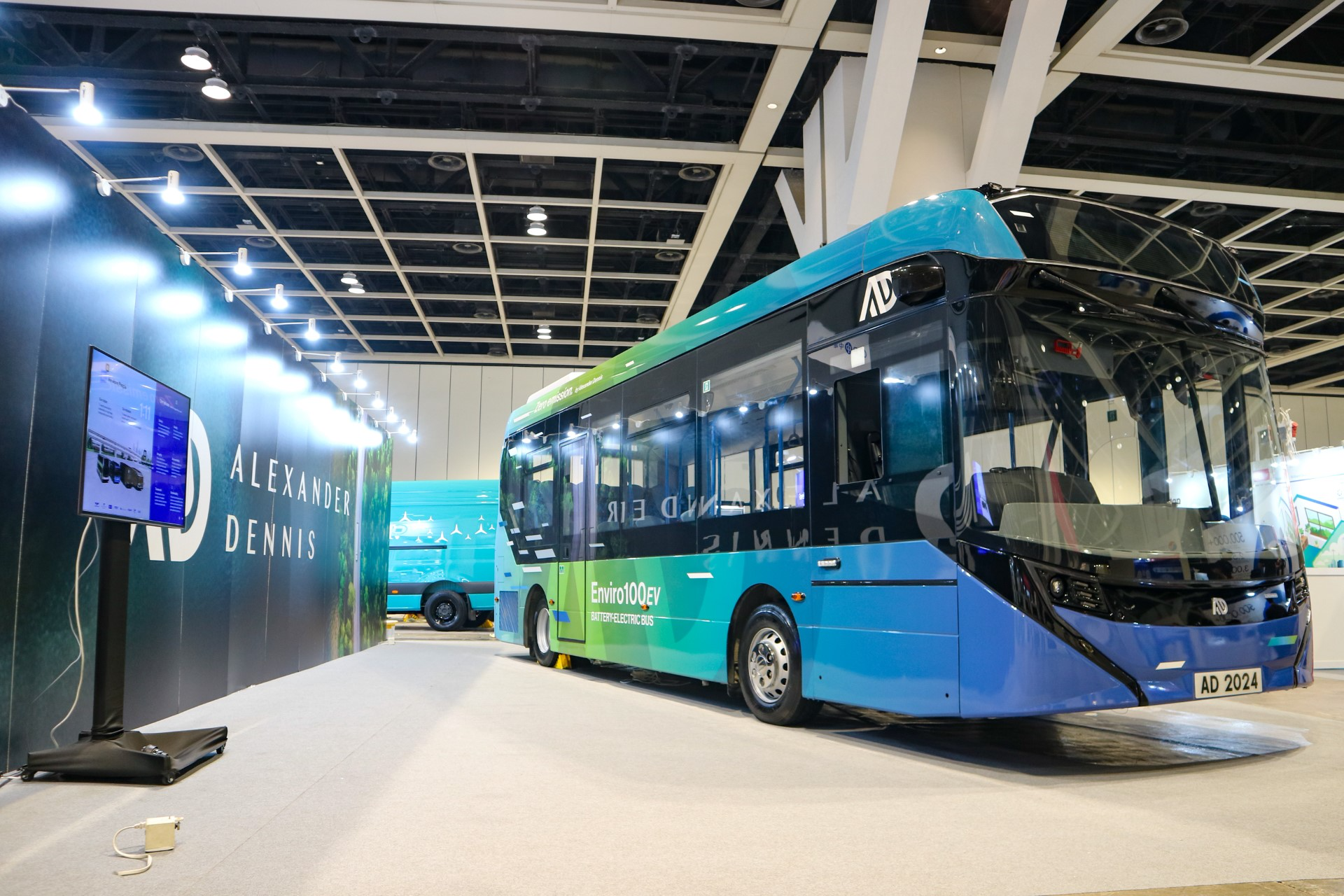 Alexander Dennis presenta l’Enviro100Ev a Hong Kong